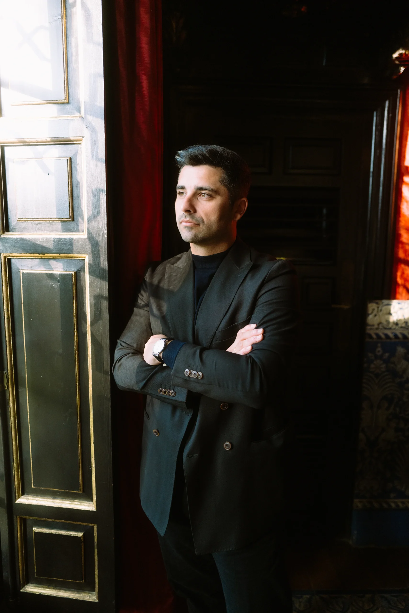 Sobre mi - Adrián Toscano Videógrafo de bodas